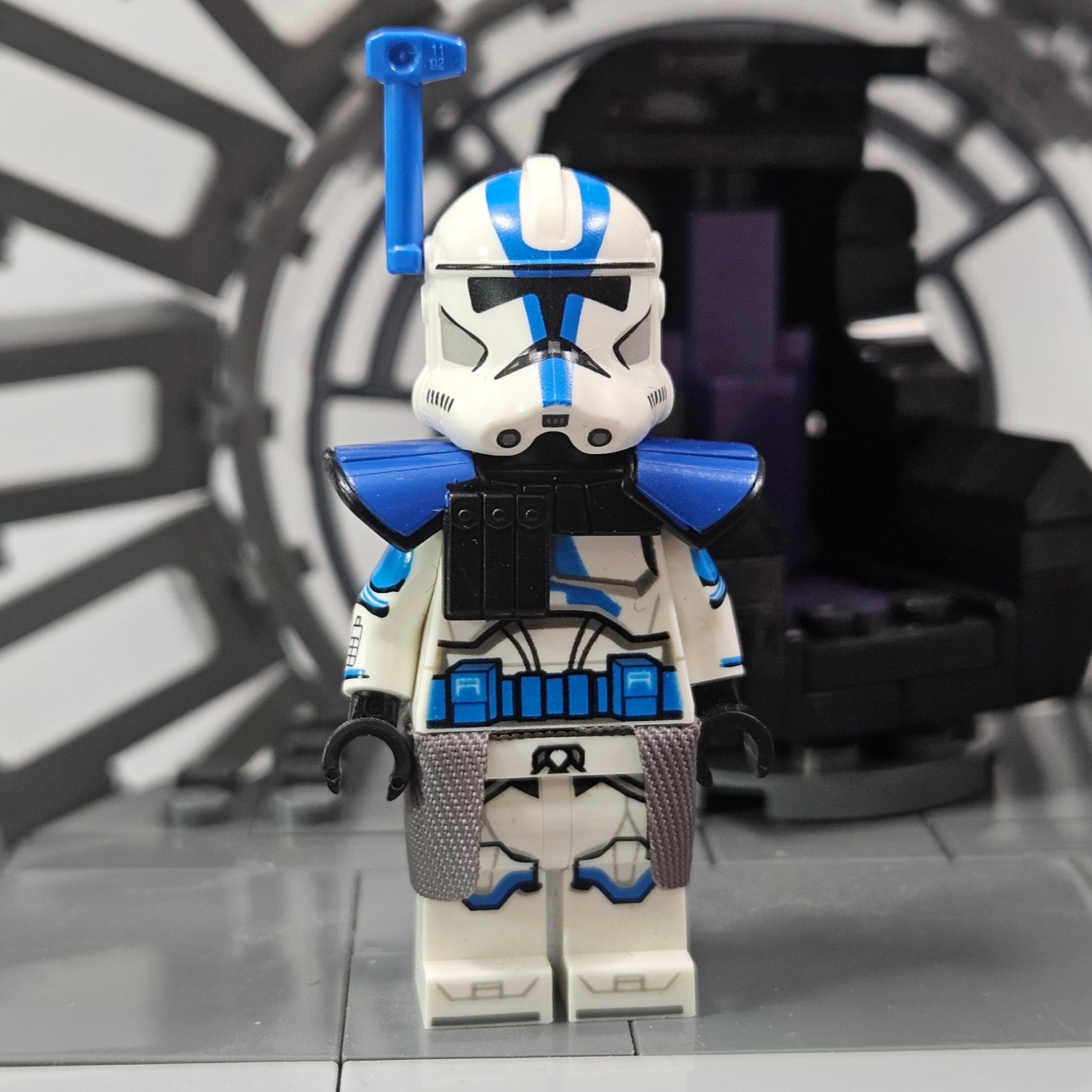 501st Clone Pauldron – GE Customs